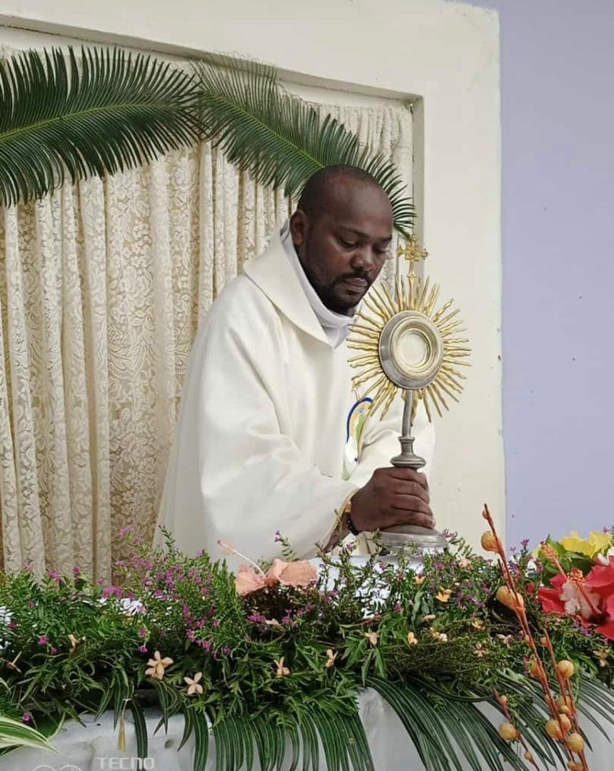 Anniversaire/Abbé Daniel Obame